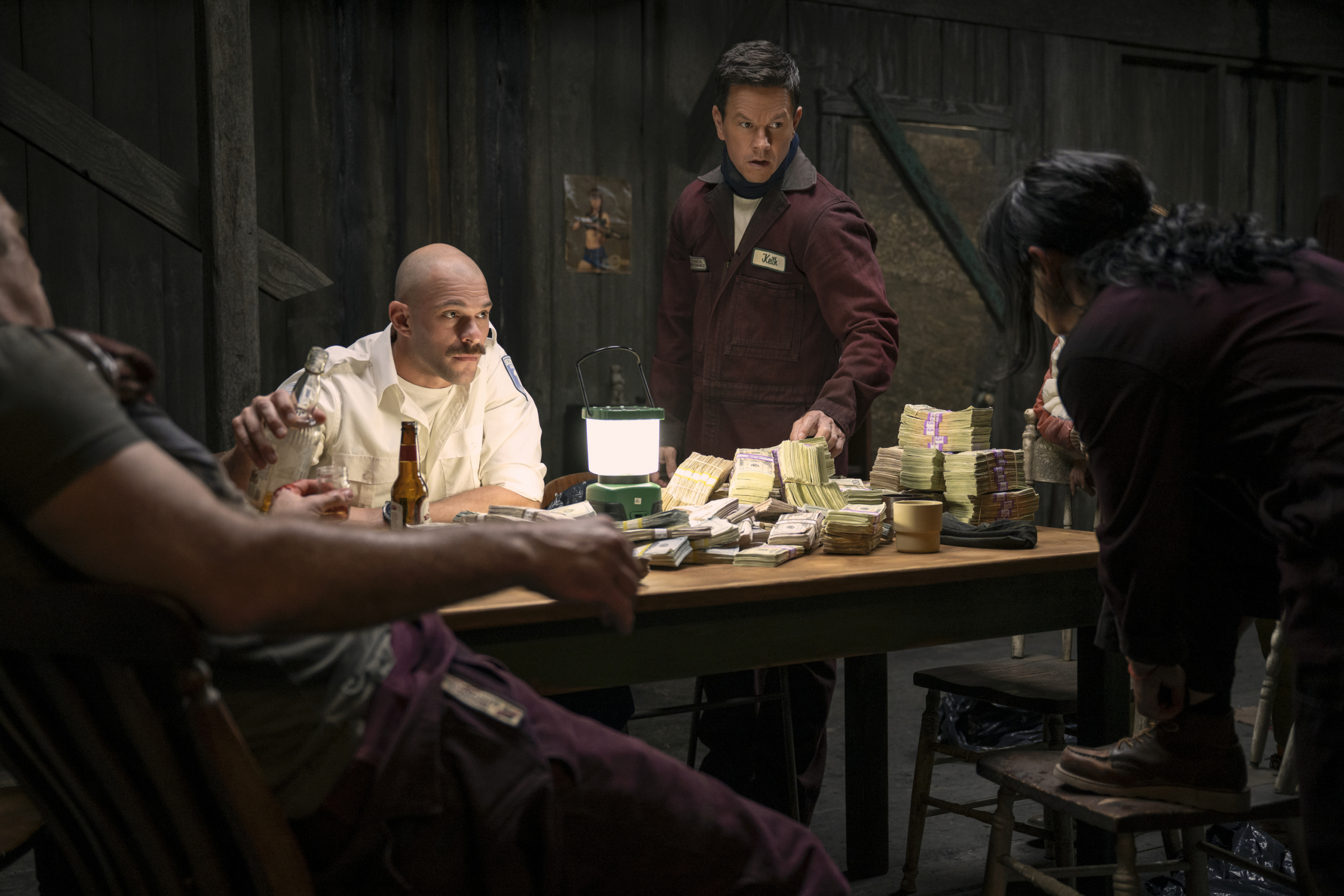 マーク・ウォールバーグ主演『プレイ・ダーティー』Prime Videoで10月1日より世界独占配信！監督はシェーン・ブラック、製作総指揮に ...